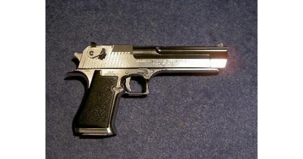 Silah Modelleri : Desert Eagle 50AE Modeli